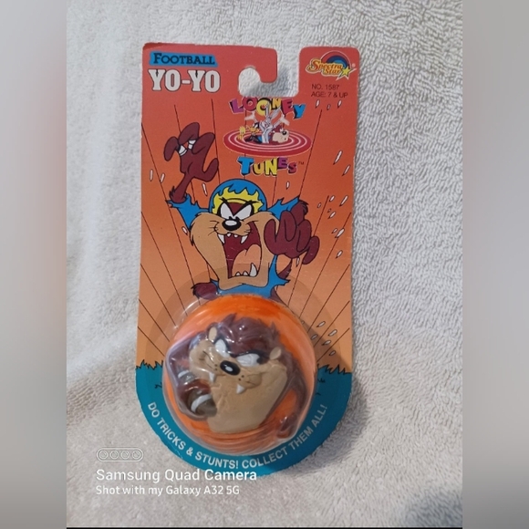 Warner Bros. | Other | Vintage Looney Tunes Tasmanian Devil Football ...